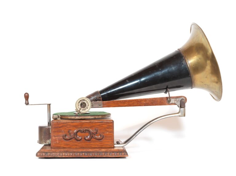 Phonographs, Gramophones & Talking Machines - TechnoGallerie