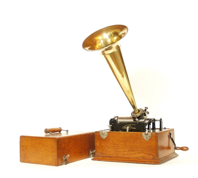 Phonographs, Gramophones & Talking Machines - Page 2 of 2 - TechnoGallerie