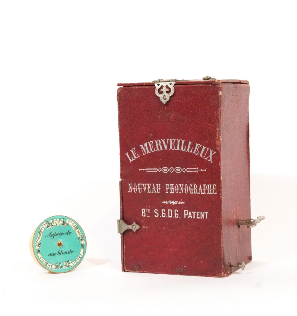 1895 Lioret Le Merveilleux Cylinder Phonograph - TechnoGallerie