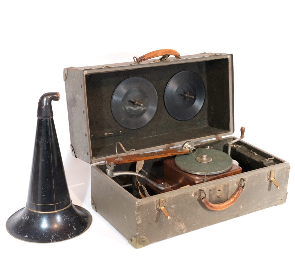 Berliner Trademark Gramophone In Rare Original Exhibitor's Travel Case ...