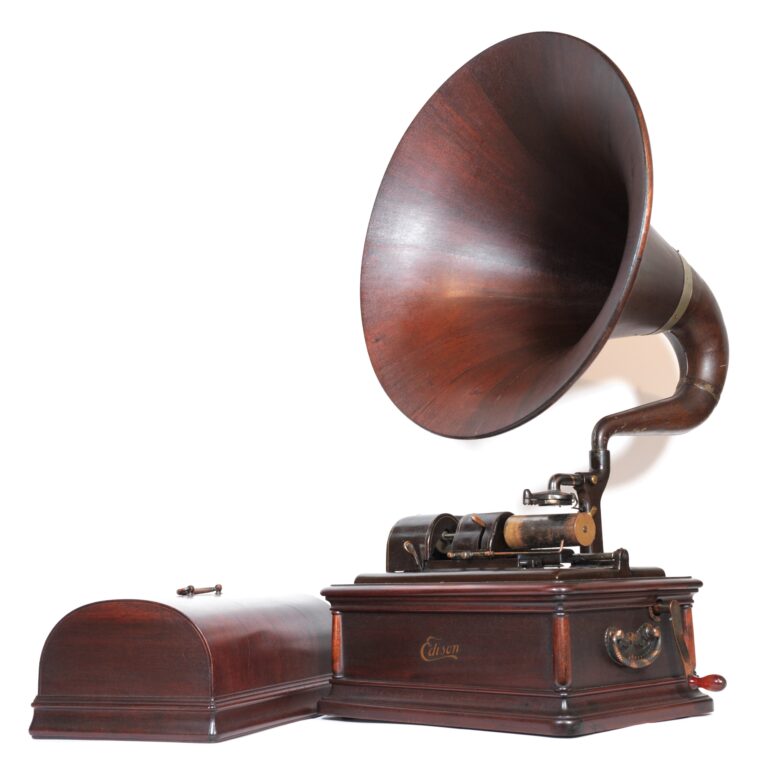 Phonographs, Gramophones & Talking Machines - TechnoGallerie