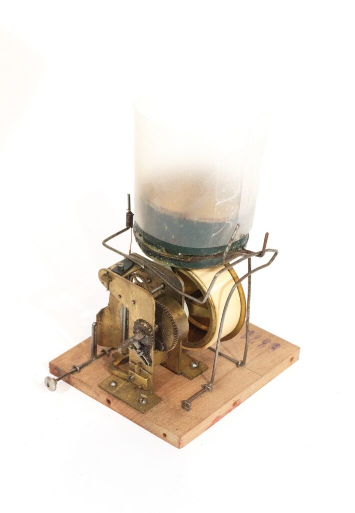 1895 Lioret Le Merveilleux Cylinder Phonograph - TechnoGallerie