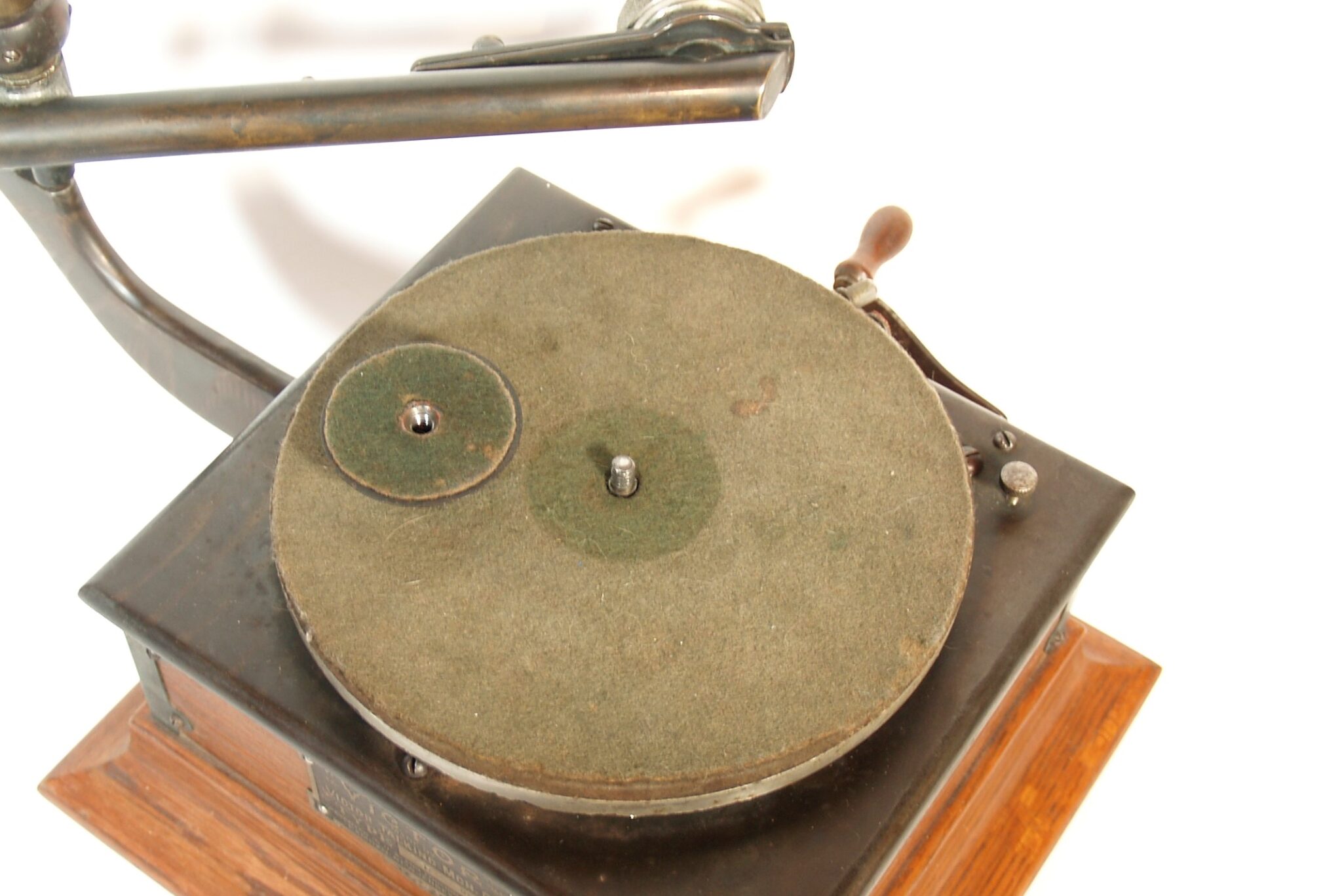 1902 Rigid Arm Victor R Phonograph - TechnoGallerie