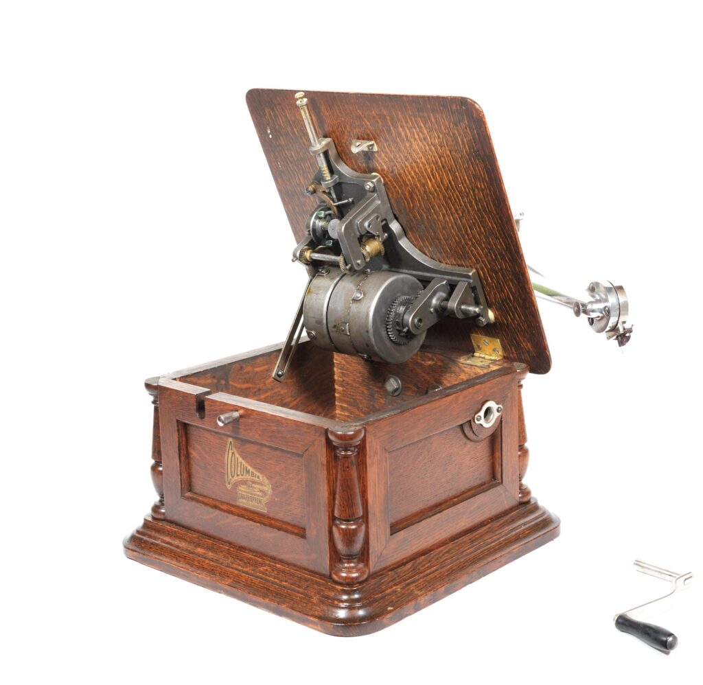 1910-12 Columbia BI/BII Phonograph With Music Master Wood Horn & Triple ...