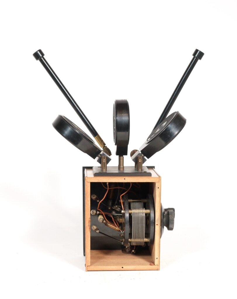 1923 Radio Industries TSF Tube Radio & Single Stage Amp - With Good ...