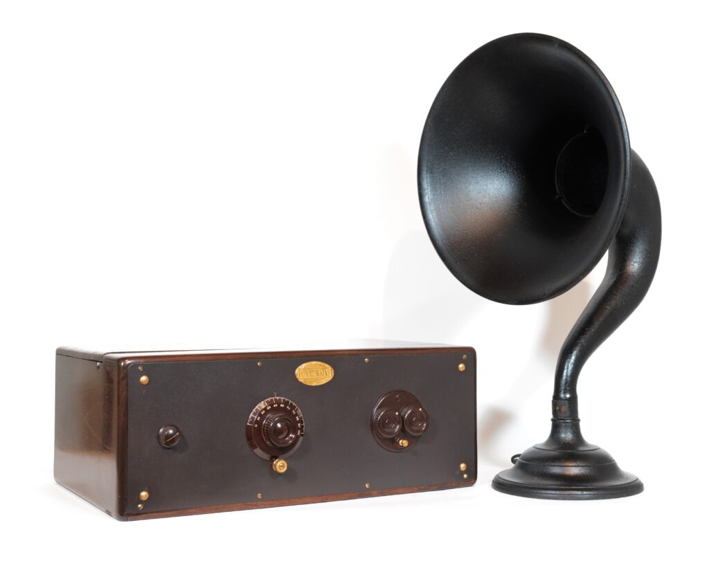 Early Radios & Loudspeakers - TechnoGallerie