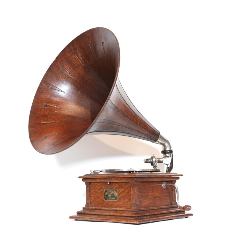 Phonographs, Gramophones & Talking Machines - Page 2 of 2 - TechnoGallerie