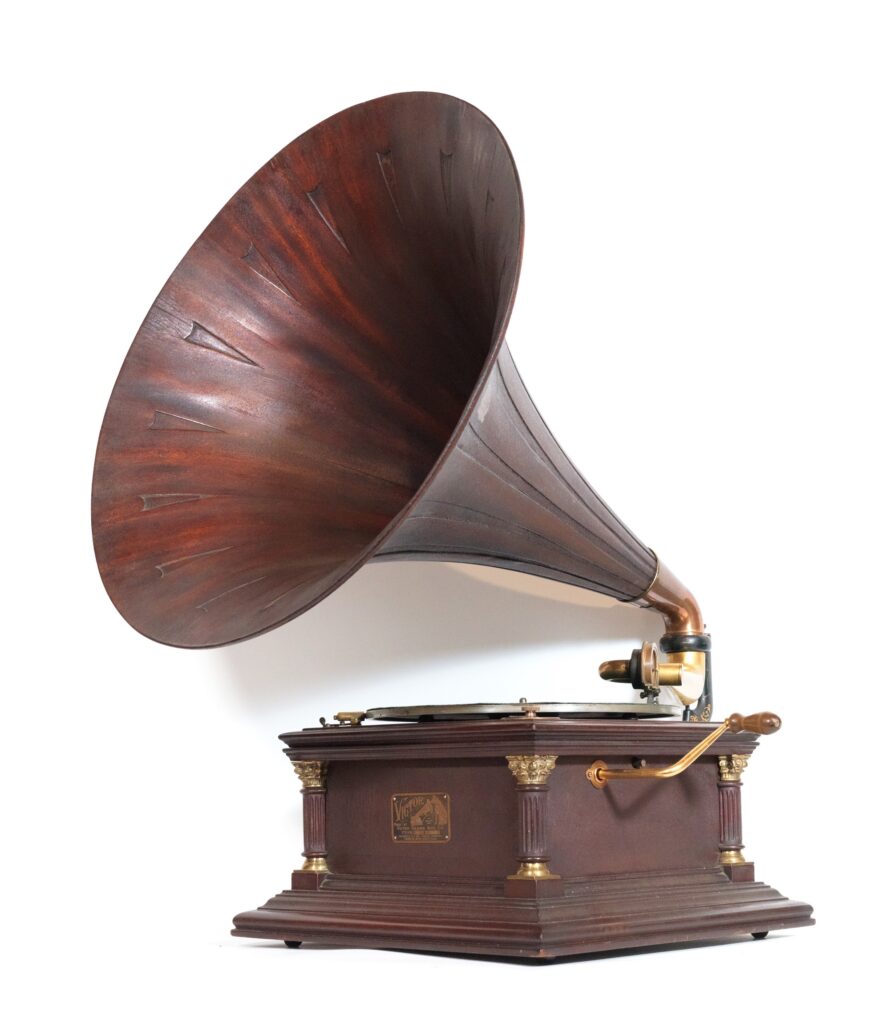 Phonographs, Gramophones & Talking Machines - TechnoGallerie