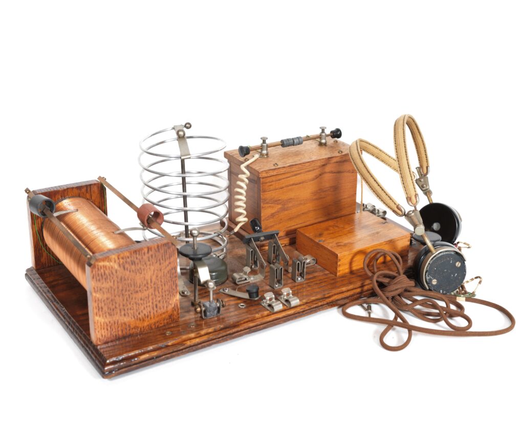 Early Radios & Loudspeakers - TechnoGallerie