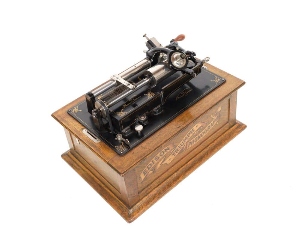 1901 Edison Banner Front Triumph Cylinder Phonograph With 24" Brass ...