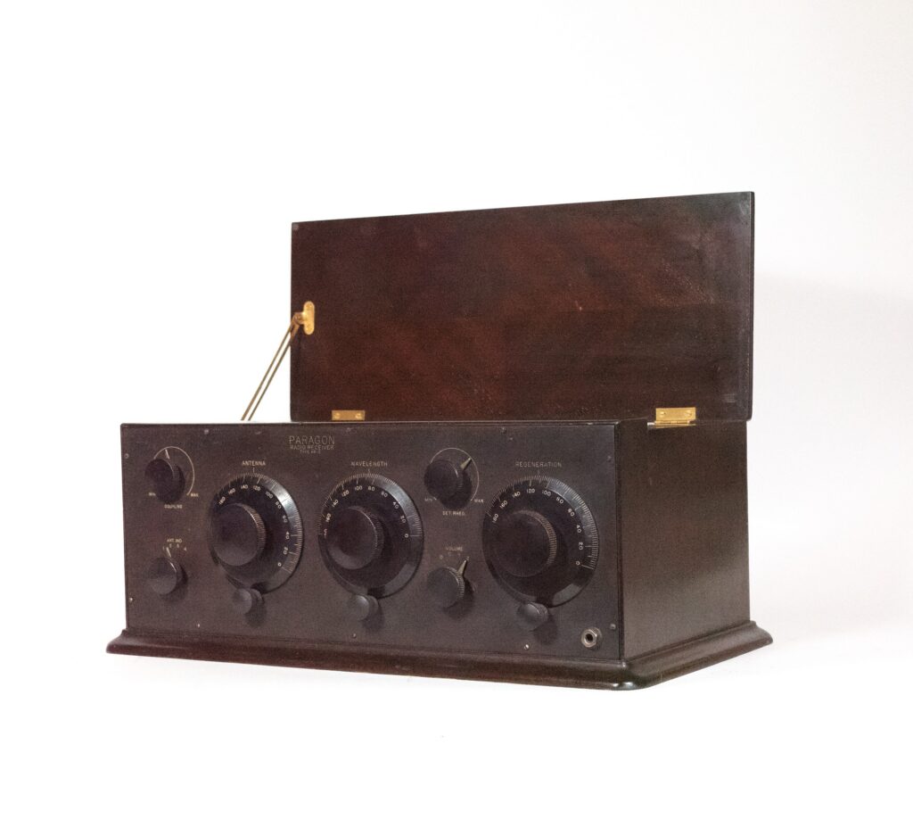 1923 Paragon RB-2 Regenerative Radio With Good Brass Base, Tipped Tubes ...
