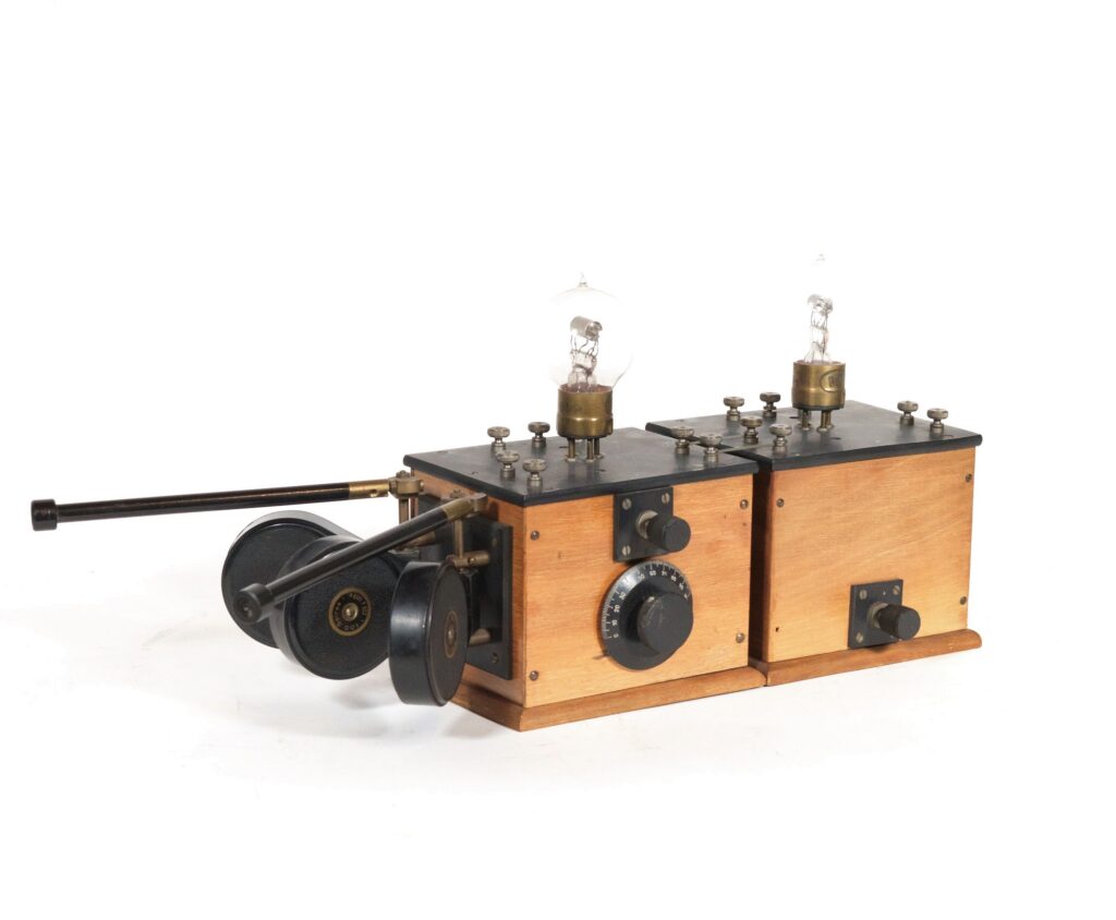 Early Radios & Loudspeakers - TechnoGallerie