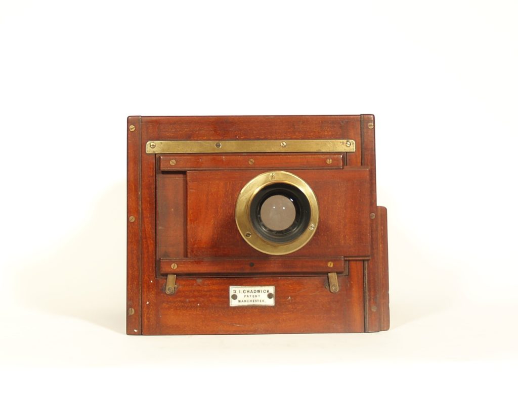 1885 Chadwick Tailboard Camera With Chadwick Lens - TechnoGallerie