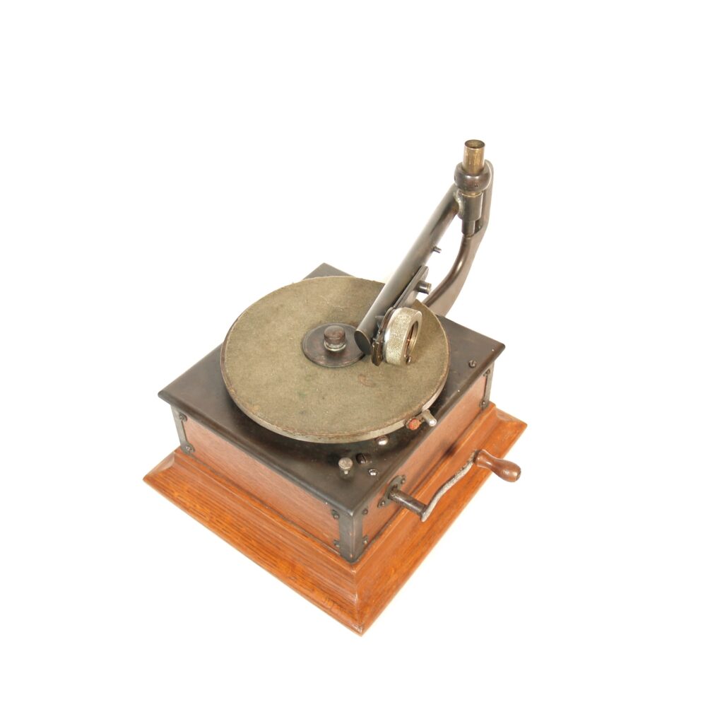 1902 Rigid Arm Victor R Phonograph - TechnoGallerie