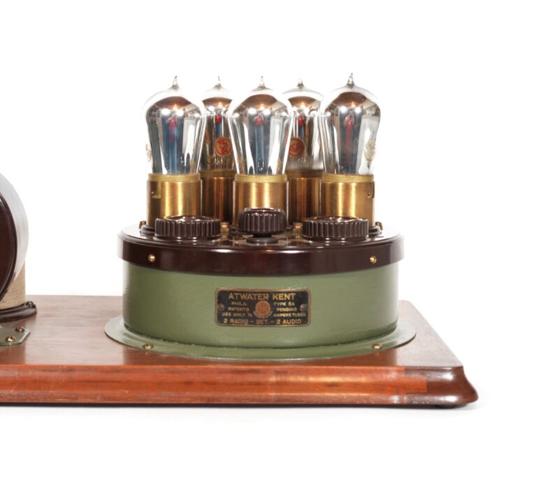 1923 Atwater Kent Model 8 Breadboard Radio - TechnoGallerie