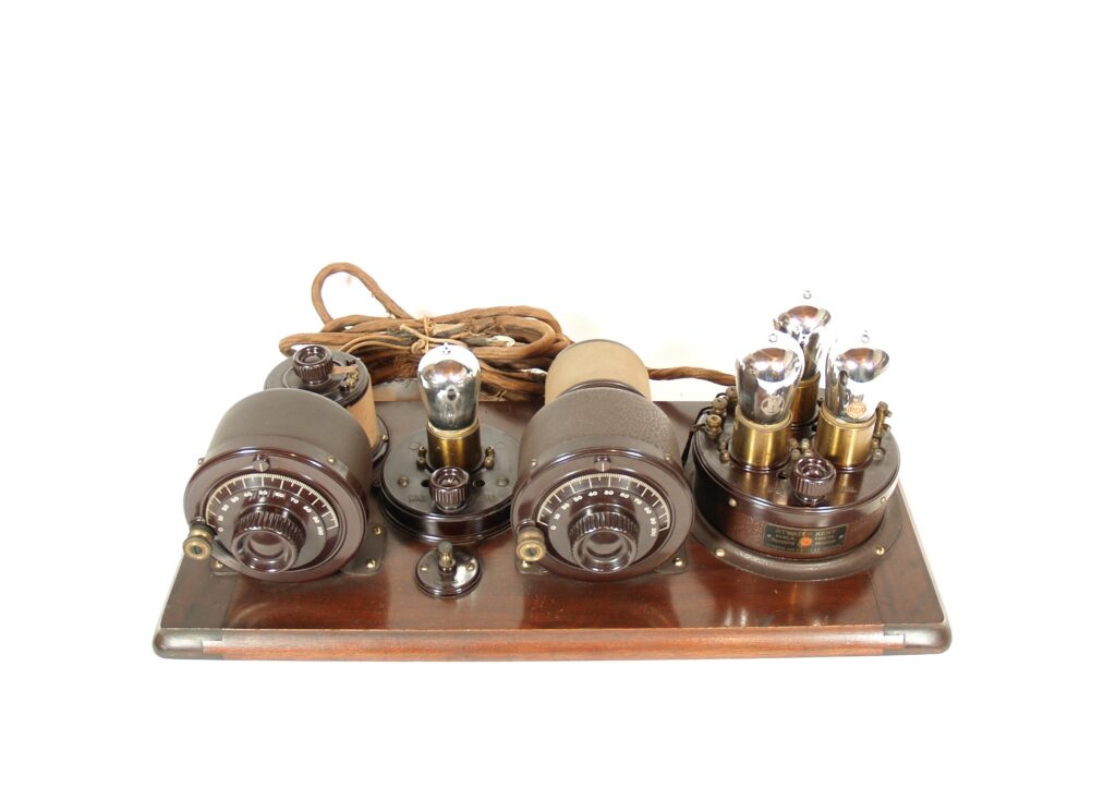 1924 Atwater Kent 4660 Model 9 Compact Breadboard Radio * Complete ...