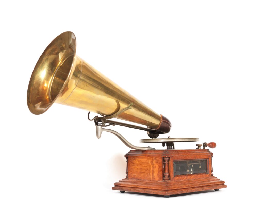 Phonographs, Gramophones & Talking Machines - Page 2 of 2 - TechnoGallerie