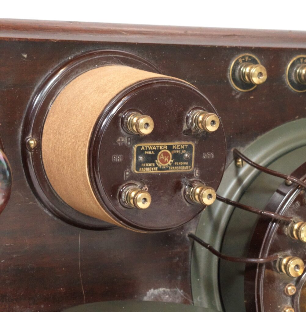 1923 Atwater Kent Radiodyne Breadboard Radio - TechnoGallerie