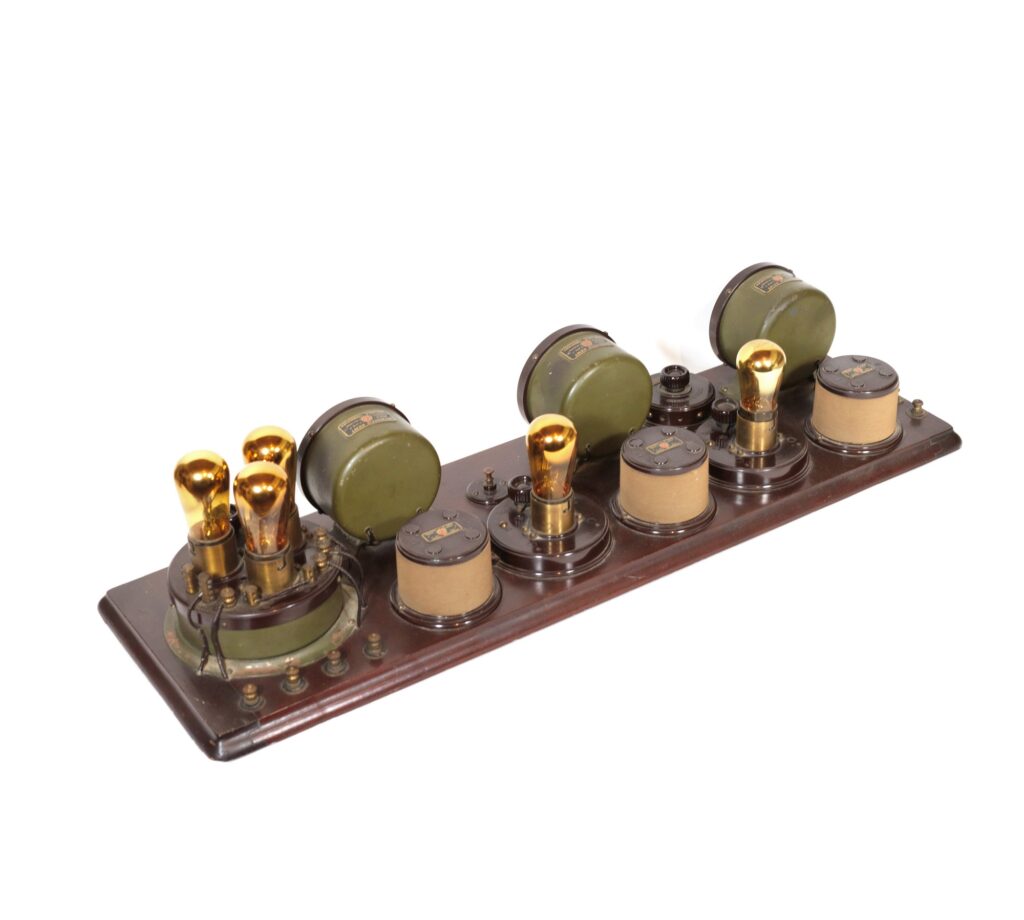 1923 Atwater Kent 4340 Breadboard Radio With Good Gold Super Airline ...