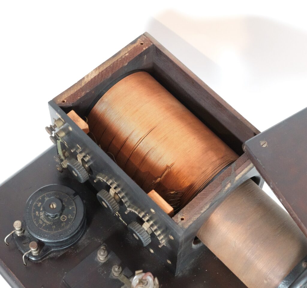 1919 Signal Audiotron Receiving Set * Primitive Breadboard Radio ...